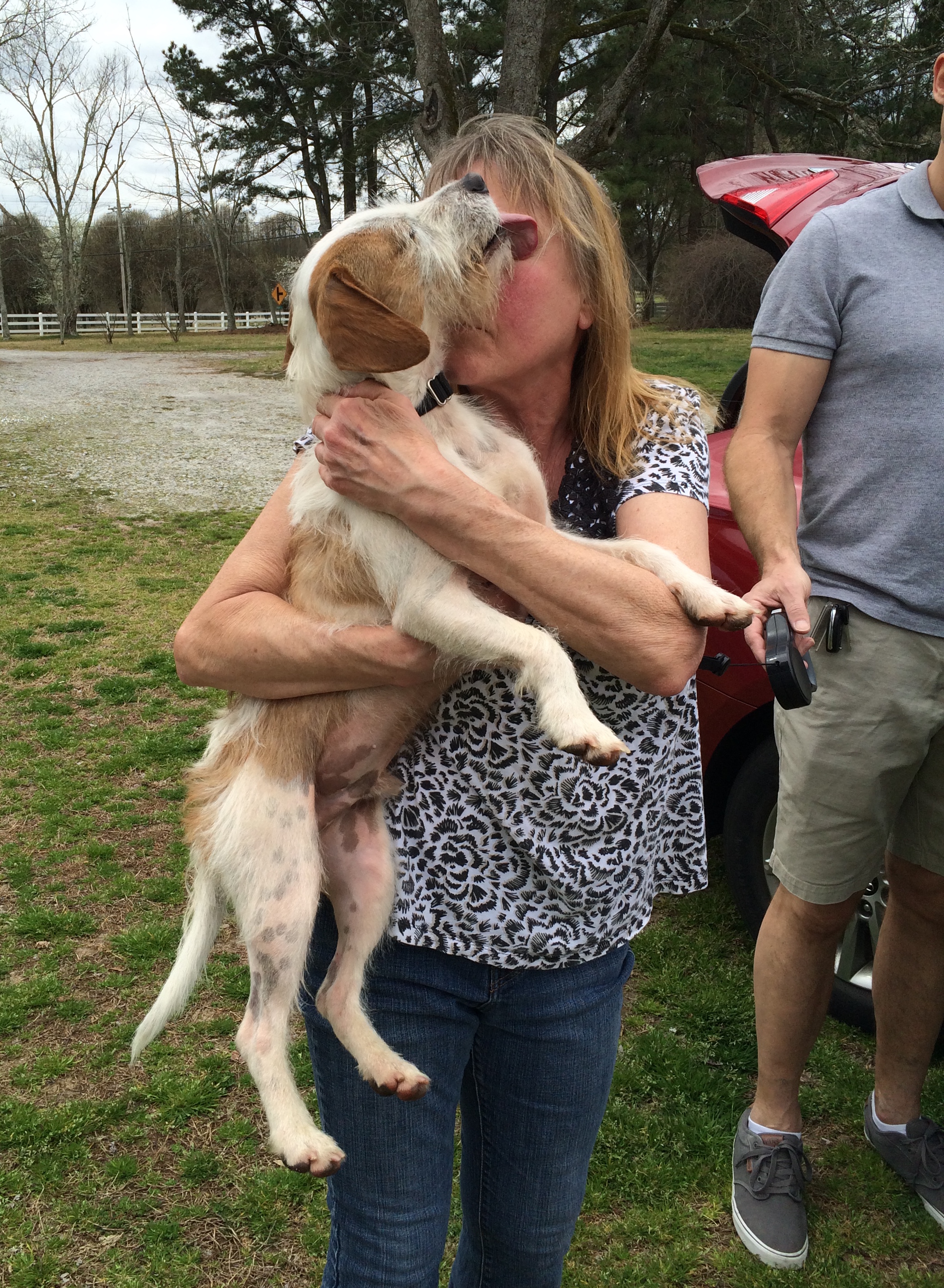 Joey saying goodbye to Mama Donna – Georgia Jack Russell Rescue